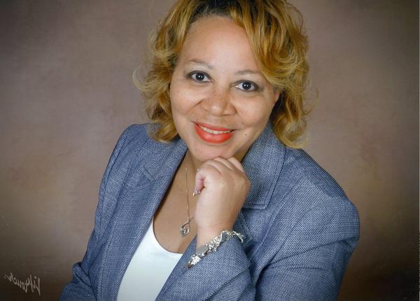 Tashauna Thomas - Librarian | Tech Liaison